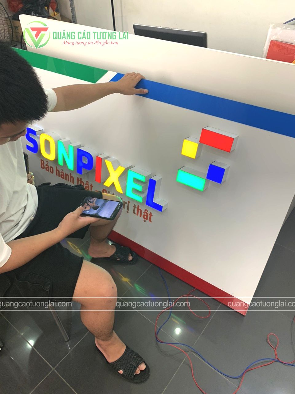 Thiết kế thi công biển chữ nổi SONPIXEL - Quảng Cáo Tương Lai